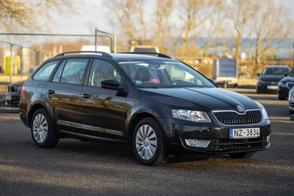 Black Skoda Octavia 2013 in Liepaja, with an engine capacity of 1.20 L and mileage of 212 thousand km for 6200 €, photo 5 on AUTOMOTO.COM.LV
