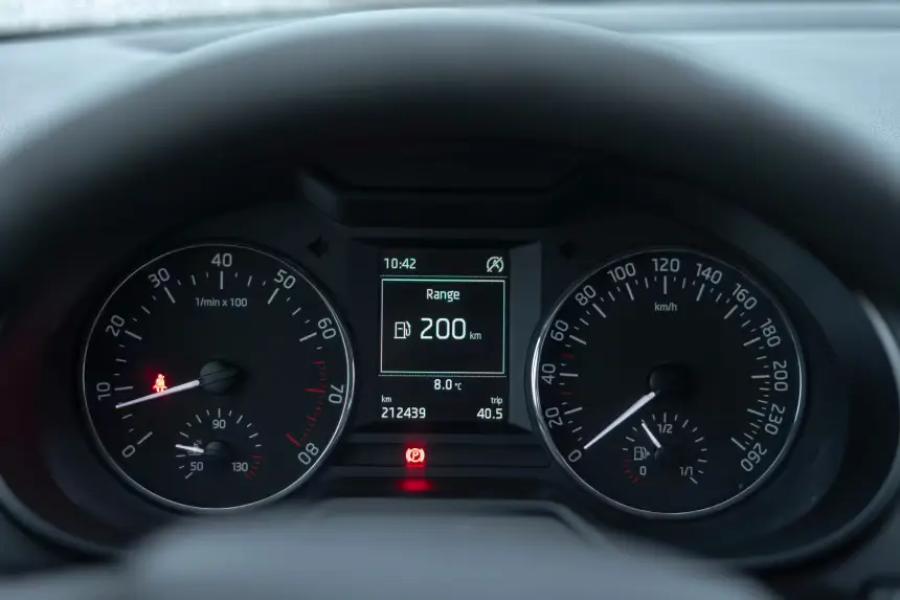 Melns Skoda Octavia 2013 Liepāja, ar dzinēja tilpumu 1.20 L un nobraukumu 212 tūkst. km par 6200 €, foto 14 vietnē AUTOMOTO.COM.LV