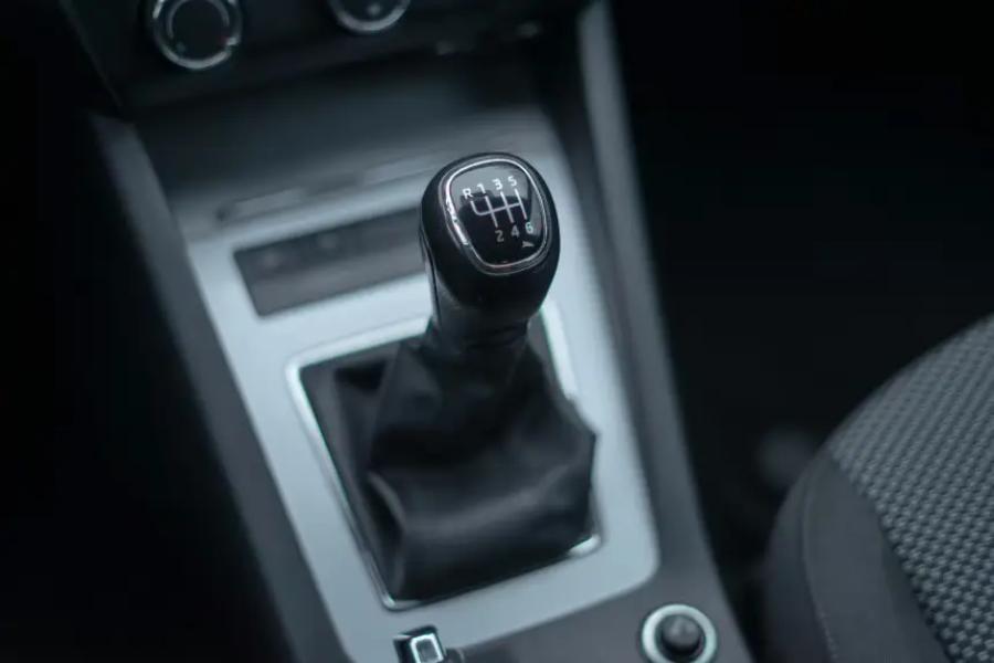 Melns Skoda Octavia 2013 Liepāja, ar dzinēja tilpumu 1.20 L un nobraukumu 212 tūkst. km par 6200 €, foto 17 vietnē AUTOMOTO.COM.LV