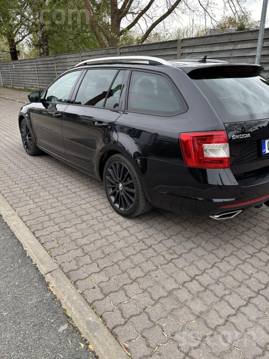 Black Skoda Octavia 2013 in Jelgava, with an engine capacity of 2.00 L and mileage of 215 thousand km for 8000 €, photo 6 on AUTOMOTO.COM.LV
