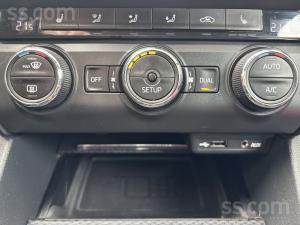 Black Skoda Octavia 2013 in Jelgava, with an engine capacity of 2.00 L and mileage of 215 thousand km for 8000 €, photo 14 on AUTOMOTO.COM.LV