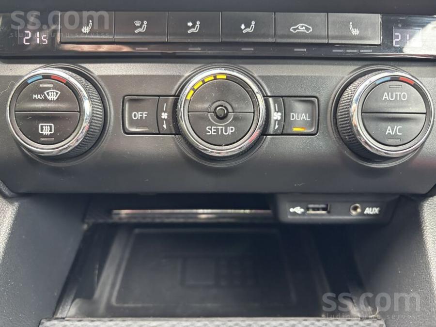 Black Skoda Octavia 2013 in Jelgava, with an engine capacity of 2.00 L and mileage of 215 thousand km for 8000 €, photo 14 on AUTOMOTO.COM.LV