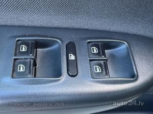 Melns Skoda Octavia 2013 Tartu, ar dzinēja tilpumu 1.60 L un nobraukumu 234 tūkst. km par 6490 €, foto 27 vietnē AUTOMOTO.COM.LV