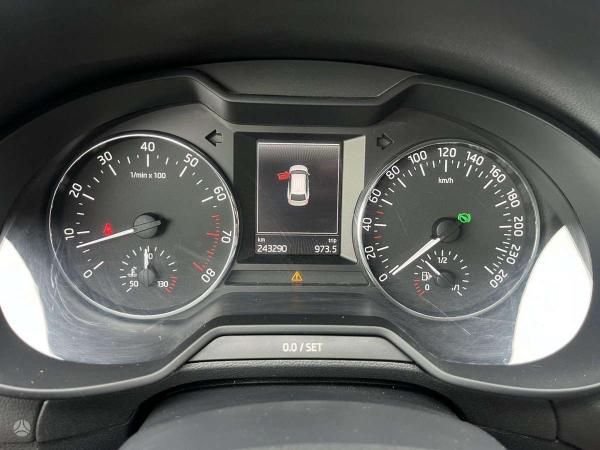 Melns Skoda Octavia 2013 Kauņa, ar dzinēja tilpumu 1.80 L un nobraukumu 243 tūkst. km par 6499 €, foto 10 vietnē AUTOMOTO.COM.LV