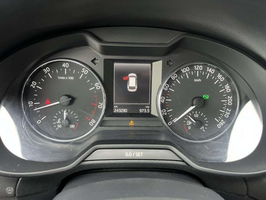 Melns Skoda Octavia 2013 Kauņa, ar dzinēja tilpumu 1.80 L un nobraukumu 243 tūkst. km par 6499 €, foto 11 vietnē AUTOMOTO.COM.LV