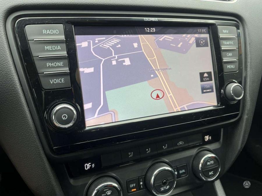 Melns Skoda Octavia 2013 Kauņa, ar dzinēja tilpumu 1.80 L un nobraukumu 243 tūkst. km par 6499 €, foto 12 vietnē AUTOMOTO.COM.LV