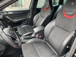 Black Skoda Octavia 2013 in Marijampole, with an engine capacity of 1.97 L and mileage of 245 thousand km for 8350 €, photo 25 on AUTOMOTO.COM.LV