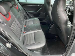 Black Skoda Octavia 2013 in Marijampole, with an engine capacity of 1.97 L and mileage of 245 thousand km for 8350 €, photo 42 on AUTOMOTO.COM.LV