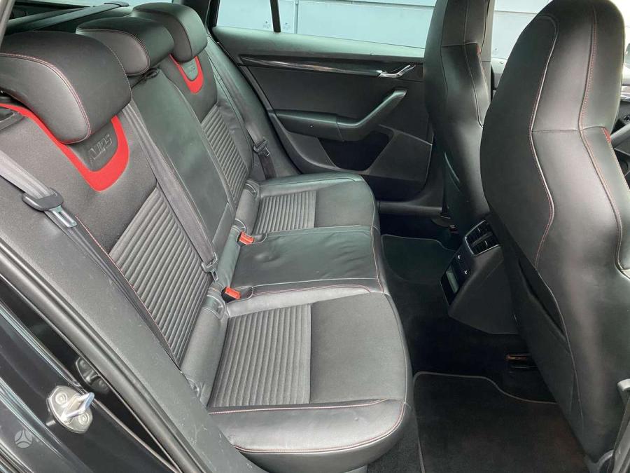 Black Skoda Octavia 2013 in Marijampole, with an engine capacity of 1.97 L and mileage of 245 thousand km for 8350 €, photo 43 on AUTOMOTO.COM.LV
