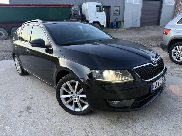 Black Skoda Octavia 2013 in Kelme, with an engine capacity of 1.60 L and mileage of 296 thousand km for 7200 €, photo 7 on AUTOMOTO.COM.LV