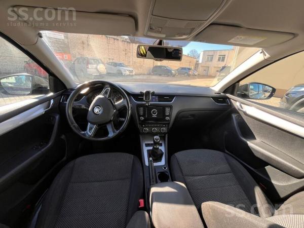 Black Skoda Octavia 2013 in Riga, with an engine capacity of 1.60 L and mileage of 335 thousand km for 3000 €, photo 5 on AUTOMOTO.COM.LV