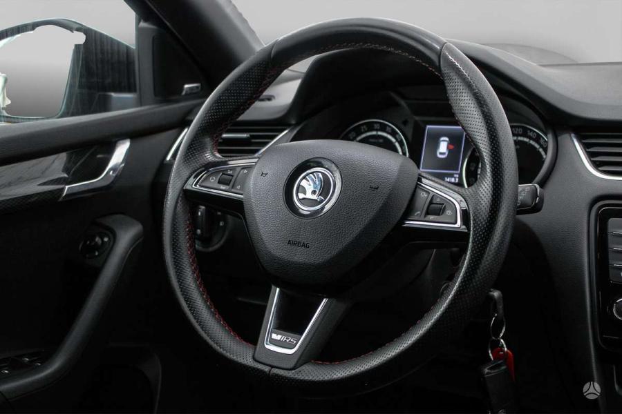 Black Skoda Octavia 2013 in Kaunas, with an engine capacity of 2.00 L and mileage of 249 thousand km for 7990 €, photo 11 on AUTOMOTO.COM.LV