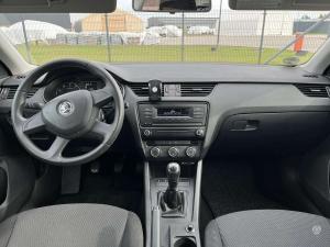 Melns Skoda Octavia 2013 Marijampole, ar dzinēja tilpumu 1.20 L un nobraukumu 193 tūkst. km par 3100 €, foto 7 vietnē AUTOMOTO.COM.LV