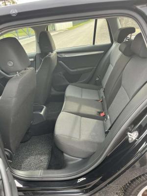 Melns Skoda Octavia 2013 Marijampole, ar dzinēja tilpumu 1.20 L un nobraukumu 193 tūkst. km par 3100 €, foto 8 vietnē AUTOMOTO.COM.LV
