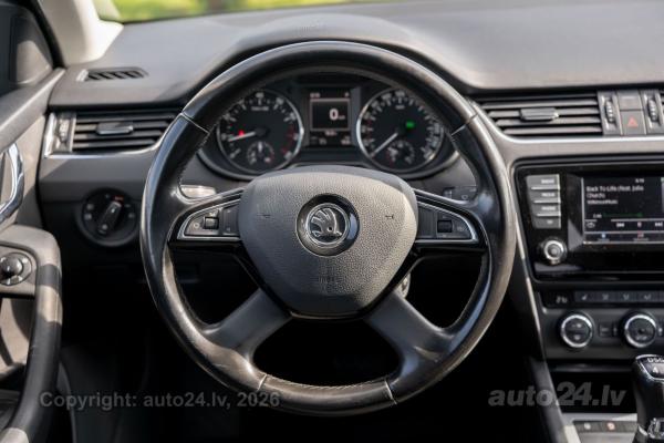 Black Skoda Octavia 2013 in Tallinn, with an engine capacity of 1.80 L and mileage of 214 thousand km for 8199 €, photo 11 on AUTOMOTO.COM.LV