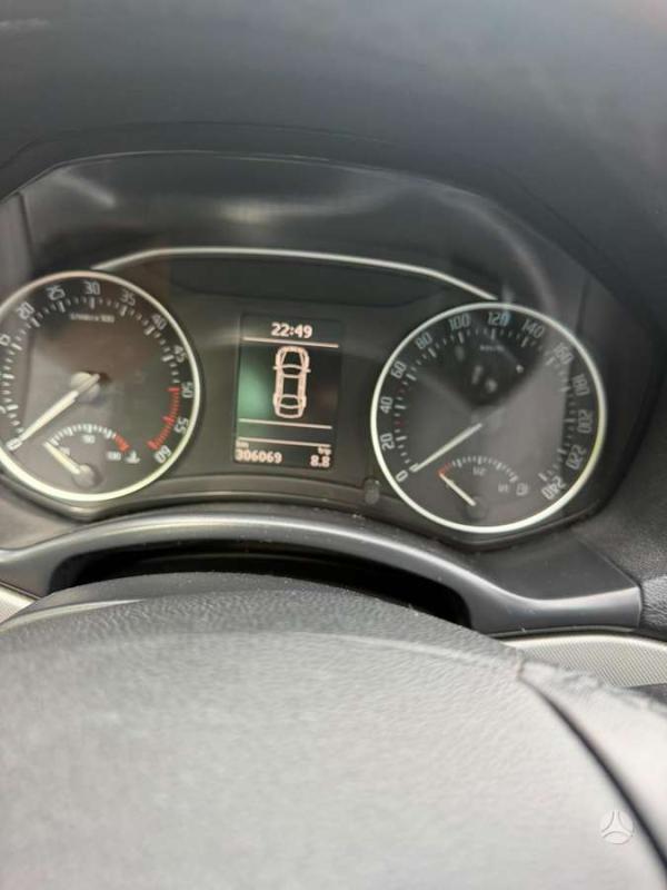 Melns Skoda Octavia 2013 Panevēža, ar dzinēja tilpumu 1.97 L un nobraukumu 306 tūkst. km par 3500 €, foto 9 vietnē AUTOMOTO.COM.LV