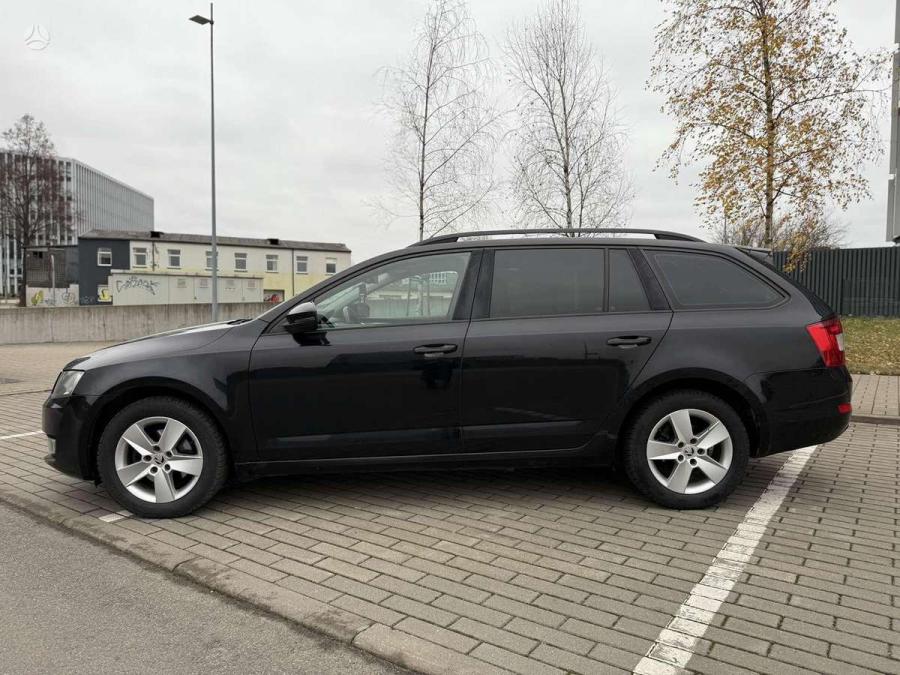 Melns Skoda Octavia 2014 Viļņa, ar dzinēja tilpumu 1.60 L un nobraukumu 299 tūkst. km par 3900 €, foto 2 vietnē AUTOMOTO.COM.LV