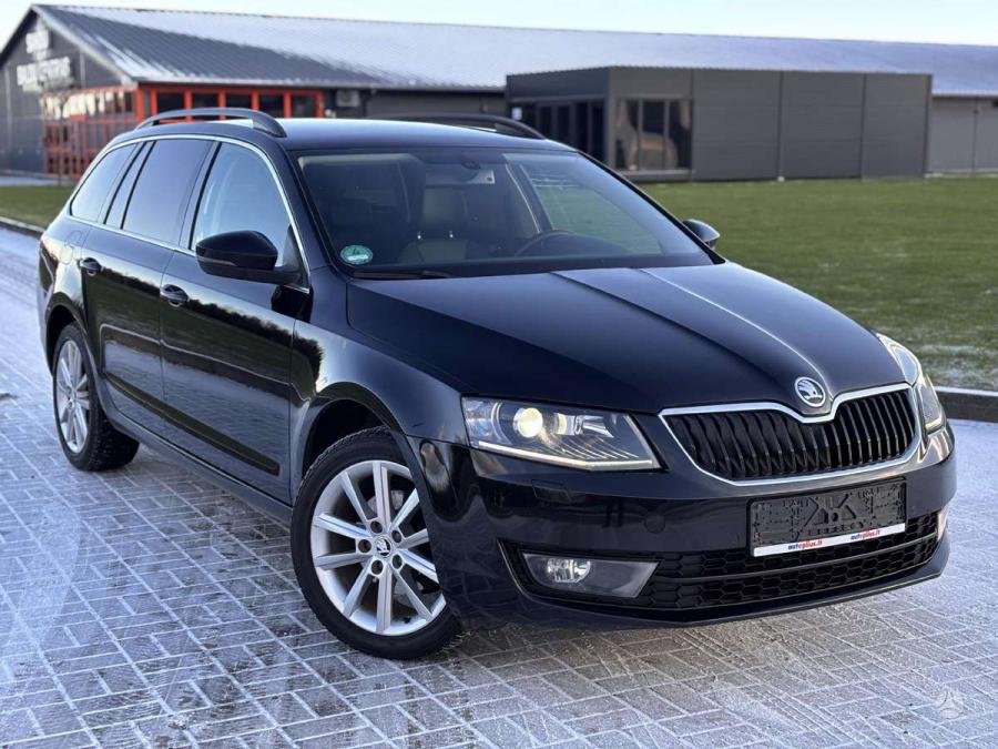 Black Skoda Octavia 2014 in Raseiniai, with an engine capacity of 1.97 L and mileage of 282 thousand km for 7300 €, photo 1 on AUTOMOTO.COM.LV