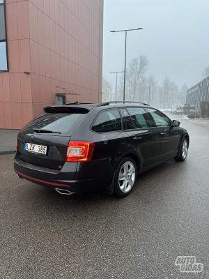 Black Skoda Octavia 2014 in Vilnius, with an engine capacity of 2.00 L and mileage of 309 thousand km for 5999 €, photo 2 on AUTOMOTO.COM.LV