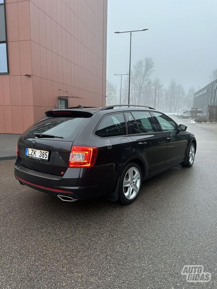 Black Skoda Octavia 2014 in Vilnius, with an engine capacity of 2.00 L and mileage of 309 thousand km for 5999 €, photo 2 on AUTOMOTO.COM.LV