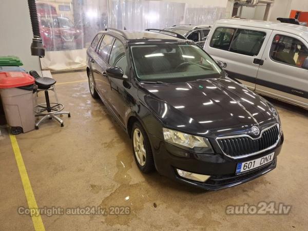 Black Skoda Octavia 2014 in Paide, with an engine capacity of 2.00 L and mileage of 230 thousand km for 8000 €, photo 3 on AUTOMOTO.COM.LV