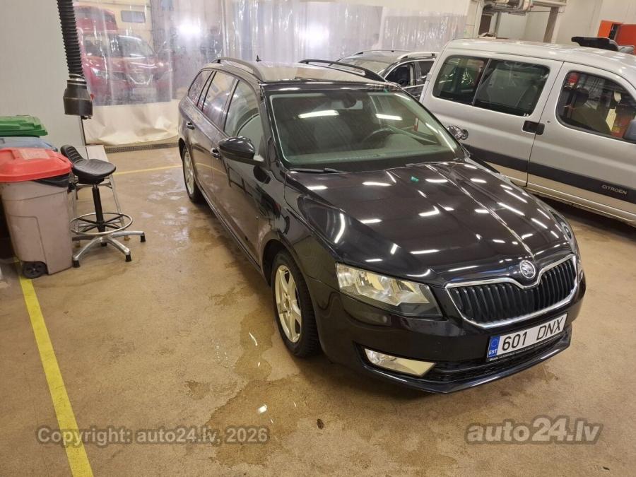 Black Skoda Octavia 2014 in Paide, with an engine capacity of 2.00 L and mileage of 230 thousand km for 8000 €, photo 3 on AUTOMOTO.COM.LV