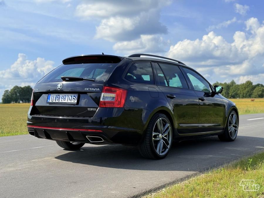 Black Skoda Octavia 2014 in Sakiai, with an engine capacity of 2.00 L and mileage of 344 thousand km for 5000 €, photo 2 on AUTOMOTO.COM.LV
