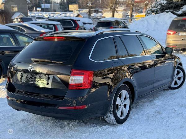 Melns Skoda Octavia 2014 Utena, ar dzinēja tilpumu 1.97 L un nobraukumu 290 tūkst. km par 6990 €, foto 2 vietnē AUTOMOTO.COM.LV
