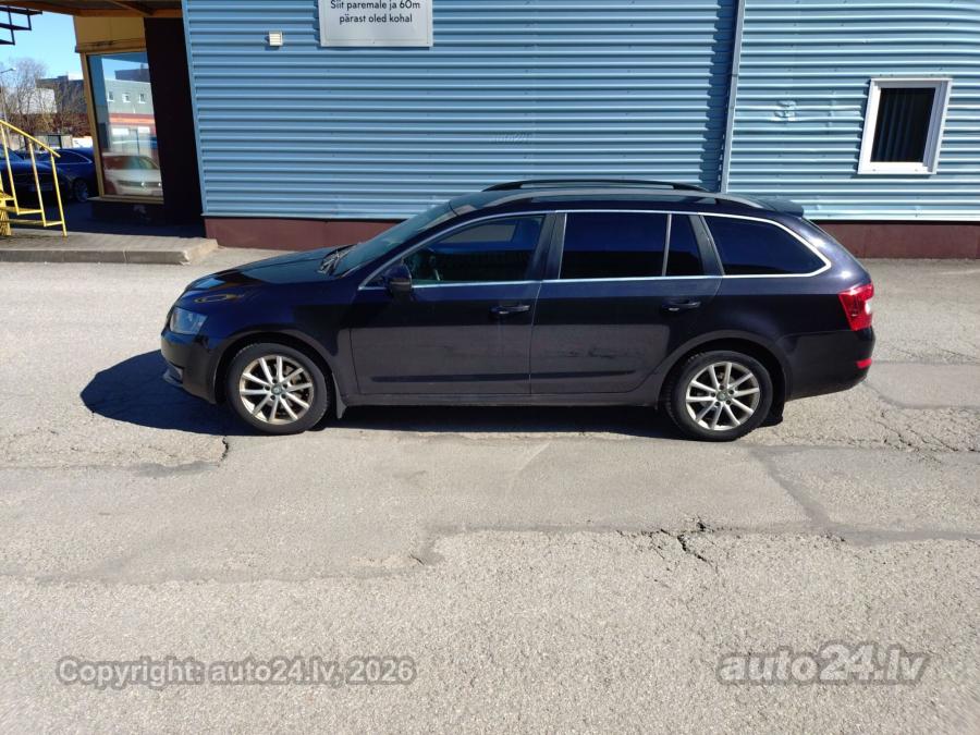 Black Skoda Octavia 2014 in Tallinn, with an engine capacity of 1.40 L and mileage of 262 thousand km for 5999 €, photo 5 on AUTOMOTO.COM.LV