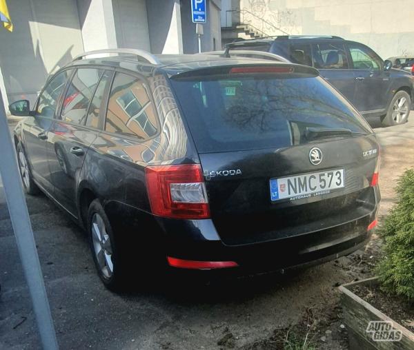Black Skoda Octavia 2014 in Vilnius, with an engine capacity of 1.60 L and mileage of 400 thousand km for 2800 €, photo 3 on AUTOMOTO.COM.LV