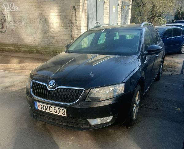 Black Skoda Octavia 2014 in Vilnius, with an engine capacity of 1.60 L and mileage of 400 thousand km for 2800 €, photo 4 on AUTOMOTO.COM.LV