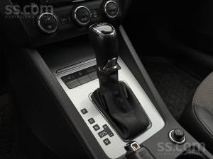 Black Skoda Octavia 2014 in Riga, with an engine capacity of 2.00 L and mileage of 347 thousand km for 4990 €, photo 7 on AUTOMOTO.COM.LV