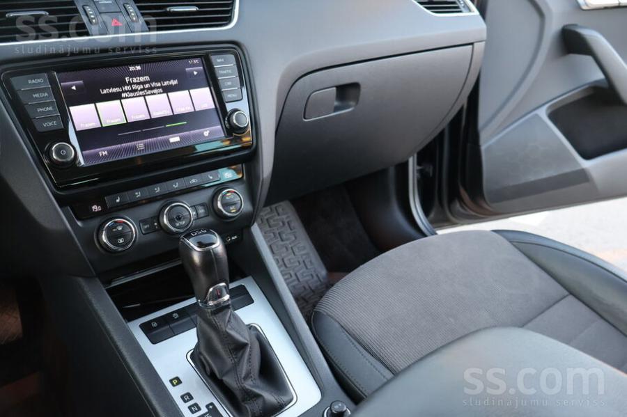 Melns Skoda Octavia 2014 Valmiera, ar dzinēja tilpumu 2.00 L un nobraukumu 290 tūkst. km par 7700 €, foto 11 vietnē AUTOMOTO.COM.LV