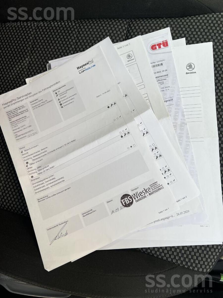 Melns Skoda Octavia 2014 Rīga, ar dzinēja tilpumu 2.00 L un nobraukumu 232 tūkst. km par 8490 €, foto 16 vietnē AUTOMOTO.COM.LV