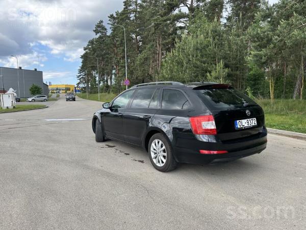 Black Skoda Octavia 2014 in Riga, with an engine capacity of 2.00 L and mileage of 251 thousand km for 6400 €, photo 3 on AUTOMOTO.COM.LV