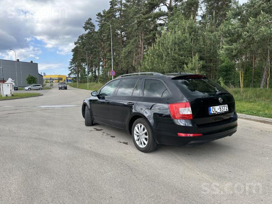 Melns Skoda Octavia 2014 Rīga, ar dzinēja tilpumu 2.00 L un nobraukumu 251 tūkst. km par 6400 €, foto 4 vietnē AUTOMOTO.COM.LV