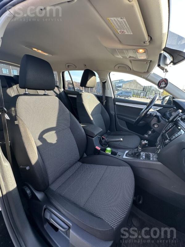Black Skoda Octavia 2014 in Riga, with an engine capacity of 2.00 L and mileage of 251 thousand km for 6400 €, photo 8 on AUTOMOTO.COM.LV