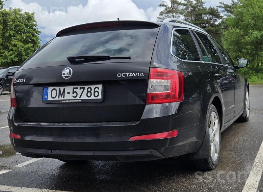 Black Skoda Octavia 2014 in Riga, with an engine capacity of 2.00 L and mileage of 312 thousand km for 6700 €, photo 5 on AUTOMOTO.COM.LV