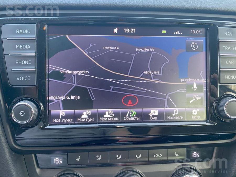 Melns Skoda Octavia 2014 Rīga, ar dzinēja tilpumu 2.00 L un nobraukumu 214 tūkst. km par 7000 €, foto 12 vietnē AUTOMOTO.COM.LV