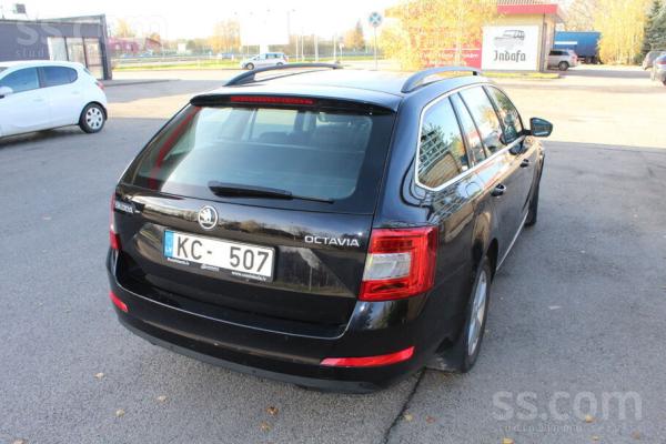 Black Skoda Octavia 2014 in Riga, with an engine capacity of 1.60 L and mileage of 79 thousand km for 9500 €, photo 4 on AUTOMOTO.COM.LV