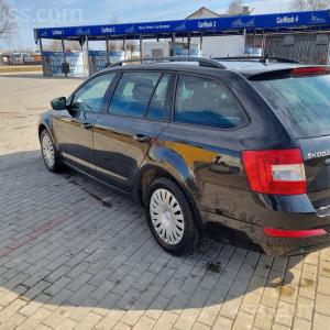 Black Skoda Octavia 2014 in Rezekne, with an engine capacity of 1.60 L and mileage of 289 thousand km for 5900 €, photo 4 on AUTOMOTO.COM.LV