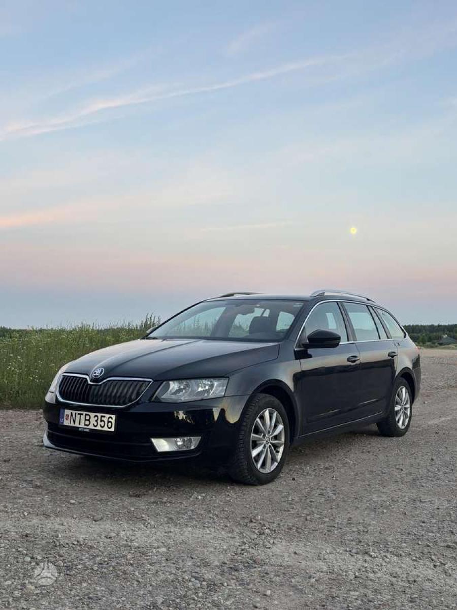 Black Skoda Octavia 2014 in Vilnius, with an engine capacity of 1.97 L and mileage of 250 thousand km for 6950 €, photo 1 on AUTOMOTO.COM.LV