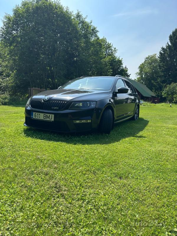 Melns Skoda Octavia 2014 Tallina, ar dzinēja tilpumu 2.00 L un nobraukumu 226 tūkst. km par 9800 €, foto 4 vietnē AUTOMOTO.COM.LV