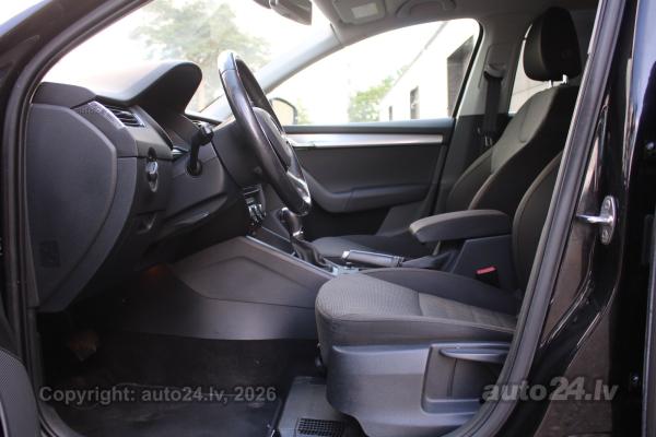 Black Skoda Octavia 2014 in Tallinn, with an engine capacity of 1.20 L and mileage of 250 thousand km for 6490 €, photo 10 on AUTOMOTO.COM.LV