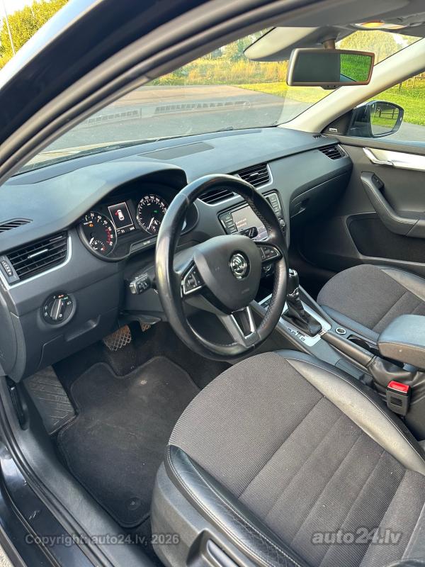 Black Skoda Octavia 2014 in Tartu, with an engine capacity of 2.00 L and mileage of 303 thousand km for 7800 €, photo 9 on AUTOMOTO.COM.LV