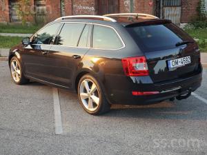 Melns Skoda Octavia 2014 Daugavpils, ar dzinēja tilpumu 2.00 L un nobraukumu 290 tūkst. km par 6900 €, foto 6 vietnē AUTOMOTO.COM.LV