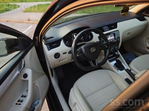 Melns Skoda Octavia 2014 Daugavpils, ar dzinēja tilpumu 2.00 L un nobraukumu 290 tūkst. km par 6900 €, foto 16 vietnē AUTOMOTO.COM.LV