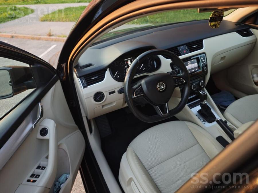 Melns Skoda Octavia 2014 Daugavpils, ar dzinēja tilpumu 2.00 L un nobraukumu 290 tūkst. km par 6900 €, foto 16 vietnē AUTOMOTO.COM.LV