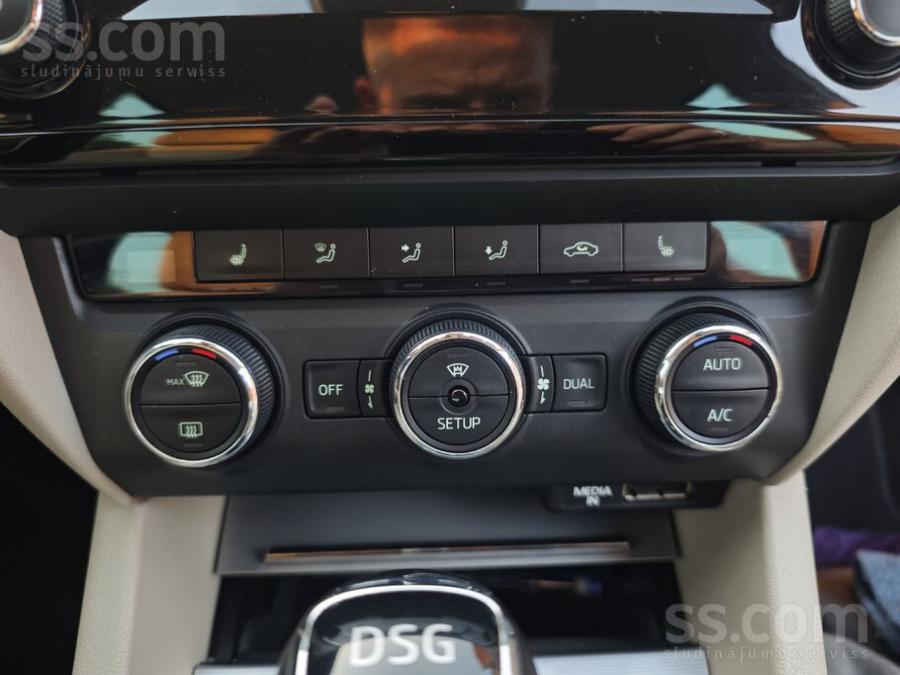 Melns Skoda Octavia 2014 Daugavpils, ar dzinēja tilpumu 2.00 L un nobraukumu 290 tūkst. km par 6900 €, foto 21 vietnē AUTOMOTO.COM.LV