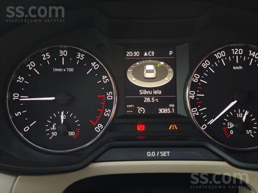 Melns Skoda Octavia 2014 Daugavpils, ar dzinēja tilpumu 2.00 L un nobraukumu 290 tūkst. km par 6900 €, foto 25 vietnē AUTOMOTO.COM.LV